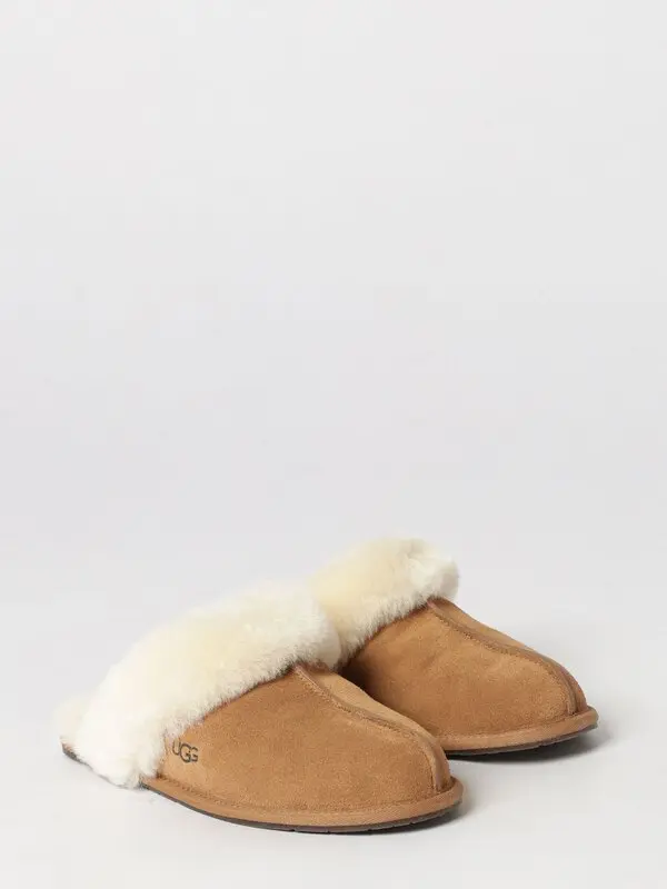 UGG Flat Sandal