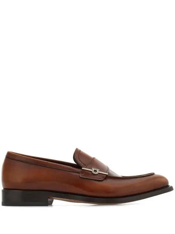 FERRAGAMO Gancini-plaque Leather Loafers