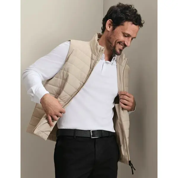CHARLES TYRWHITT Lightweight Quilted Vest - Stone