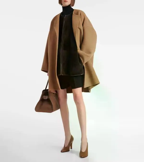 THE ROW Prudens Leather Pumps - Brown