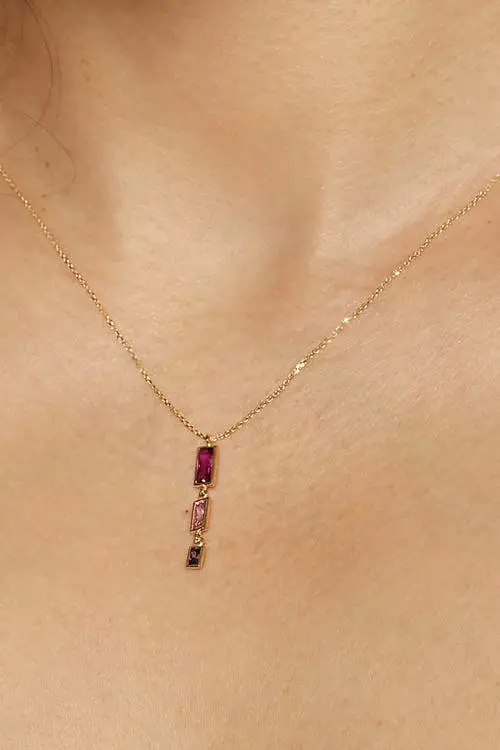 ORADINA 14k Gold Fresco Pendant Necklace
