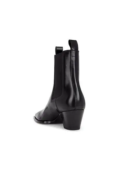 TOTEME The City Boot In Leather - Black