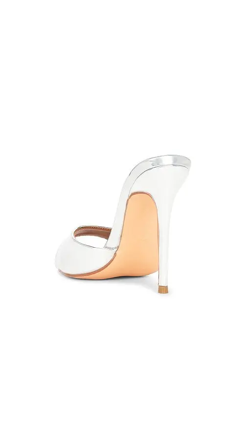 Superdown Tori Heel
