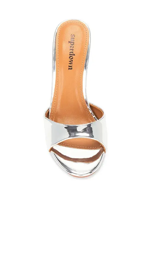 Superdown Tori Heel