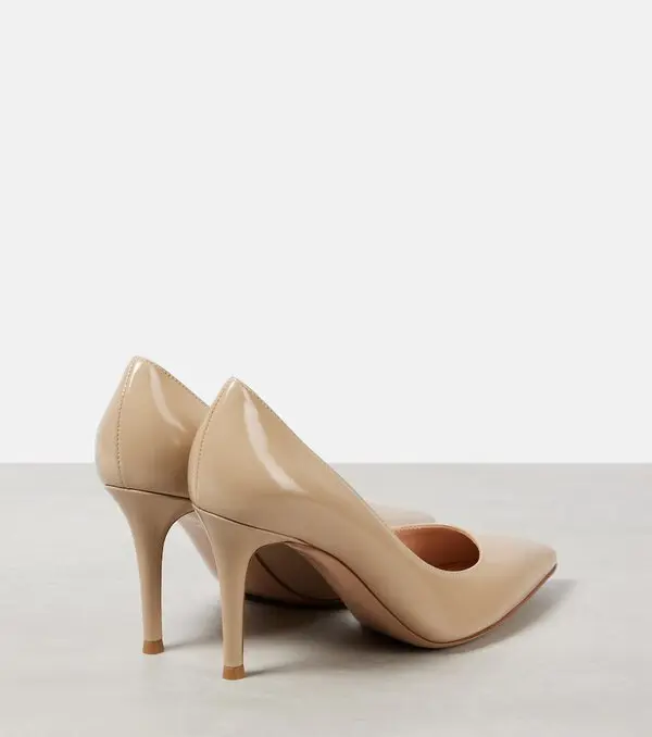 GIANVITO ROSSI 85 Patent Leather Pumps - Beige