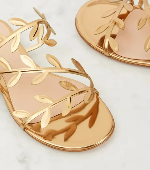 GIANVITO ROSSI Flavia Metallic Leather Slides - Gold