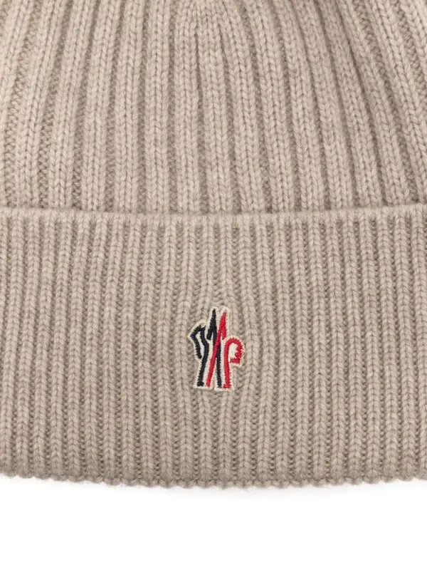 Moncler Cashmere Beanie With Pompom - Neutrals