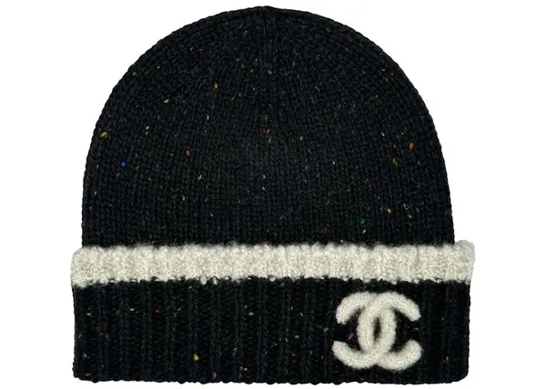 Chanel Cloche Beanie With Cc Logo - Aa8630 Black/ecru