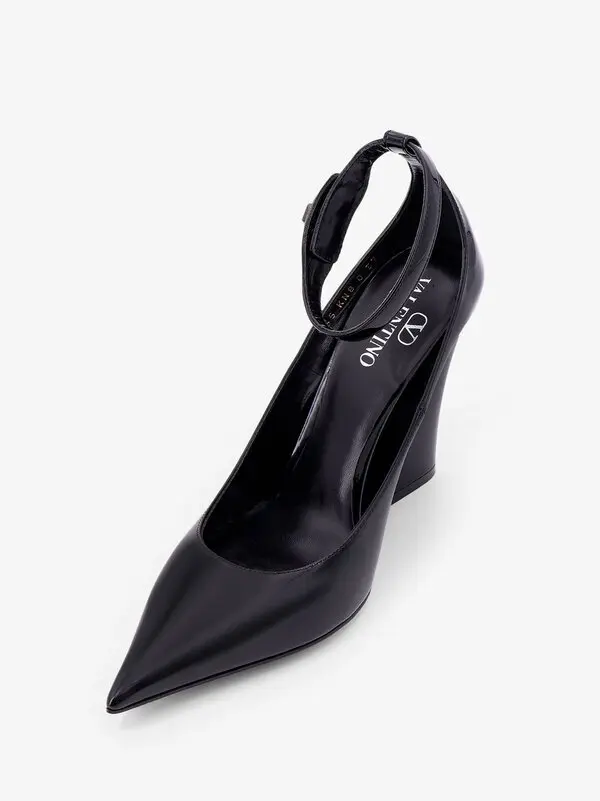 Valentino Garavani Patent Leather Vlogo Décolleté With Buckle