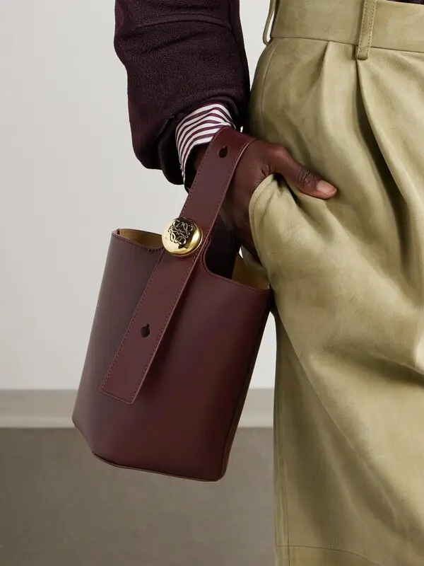 Loewe Pebble Mini Leather Bucket Bag - Burgundy