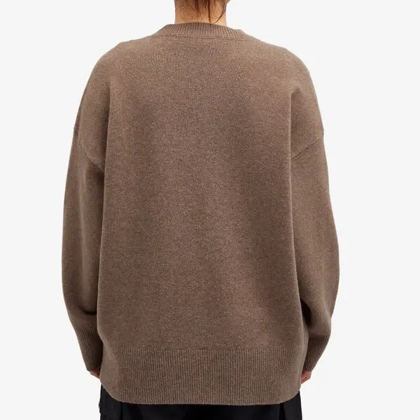 RÓHE Classic V-neck Jumper