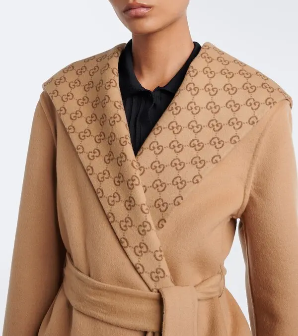 Gucci Gg Reversible Wool & Silk Coat - Beige