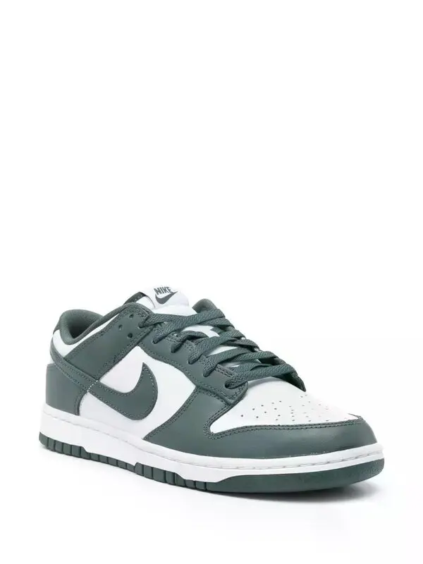 Nike Dunk Low Retro Sneakers - Green