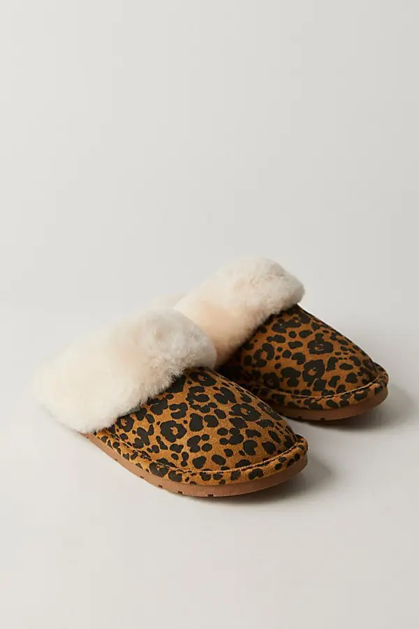 CLOUD NINE PAJAMAS Leopard Scuff Slippers