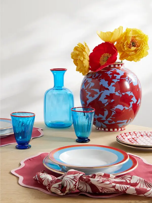 La DoubleJ 34-piece Porcelain, Glass And Linen Dinner Set