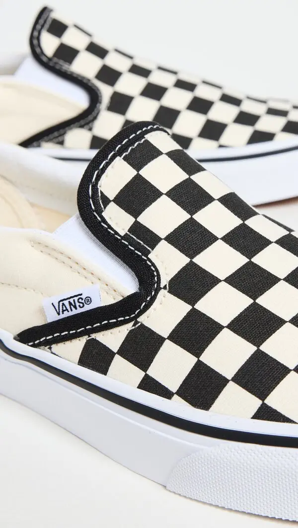 VANS Slip-on Sneakers
