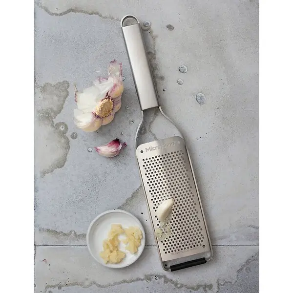 MICROPLANE Professional Series Fine Stainless-steel Grater