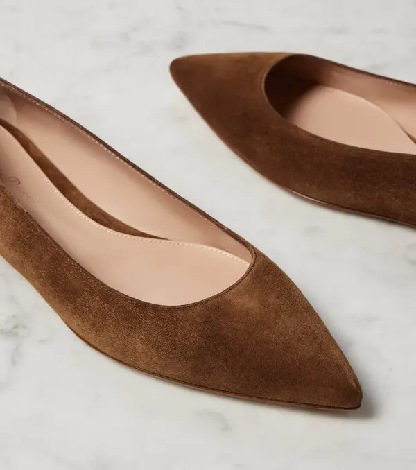 GIANVITO ROSSI Suede Ballet Flats - Beige