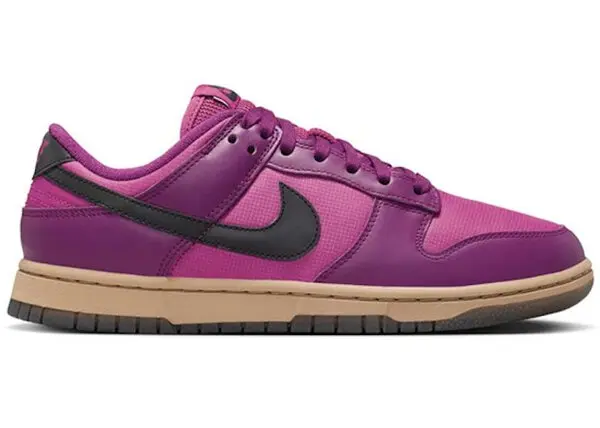 Nike Dunk Low Sneakers