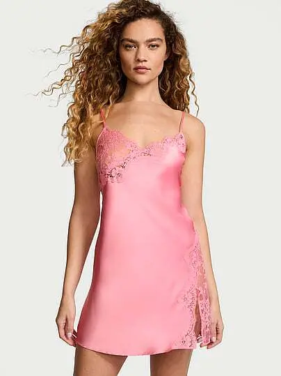 Victoria's Secret Dream Angels Dare To Lace & Satin Slip - Pink