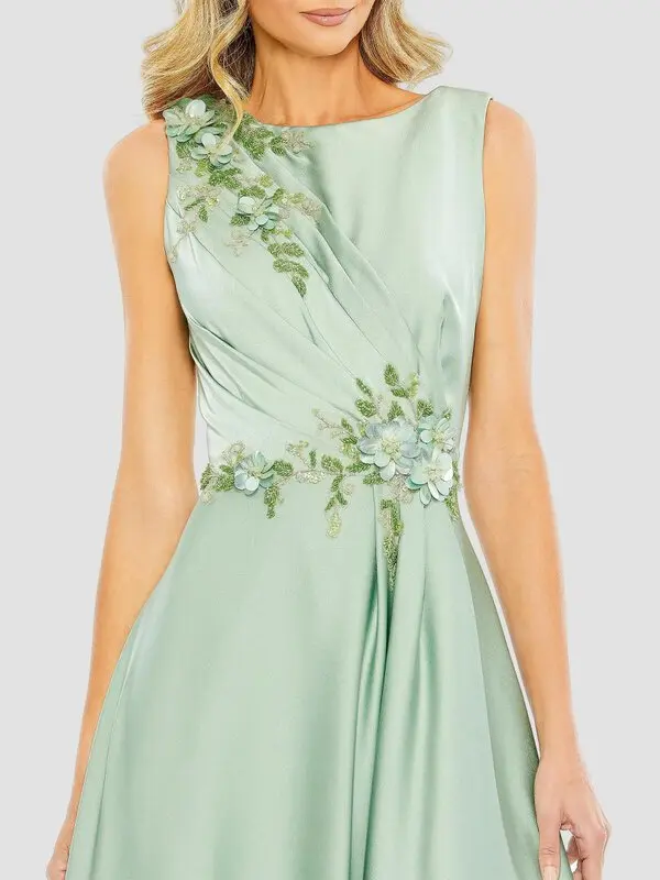Mac Duggal Floral Appliqué Crêpe A-line Gown - Sage
