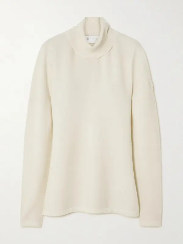 WE NORWEGIANS Uvdal Merino Wool Turtleneck Sweater