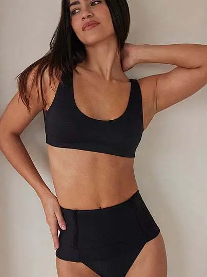 Victoria's Secret Bumpsuit The Reversible Comfy Nursing Bra - Black