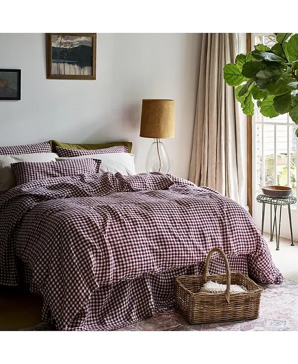 PIGLET IN BED Gingham Linen Blend Duvet Cover - Plain Berry