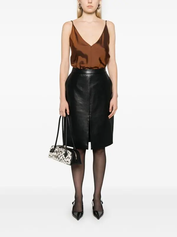 BETTTER V-neck Tank Top