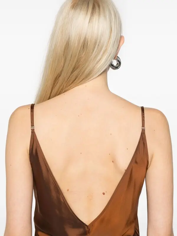 BETTTER V-neck Tank Top