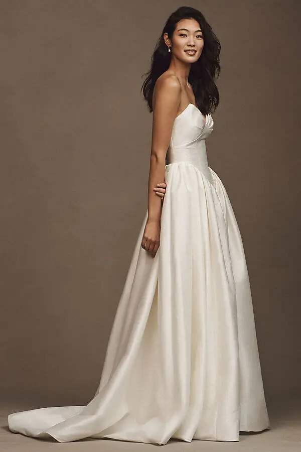 silk dupion wedding dress Meet our ISOLDE gown by @andforlove . This vintage-inspired ball gown is  made from luxe textured dupioni and is a nod to an OG ballet costume from  The Nutcracker. Think puffy croissant