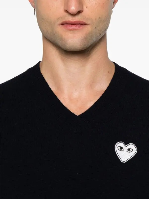 Play Comme Des Garcon Heart-embroidered Sweater