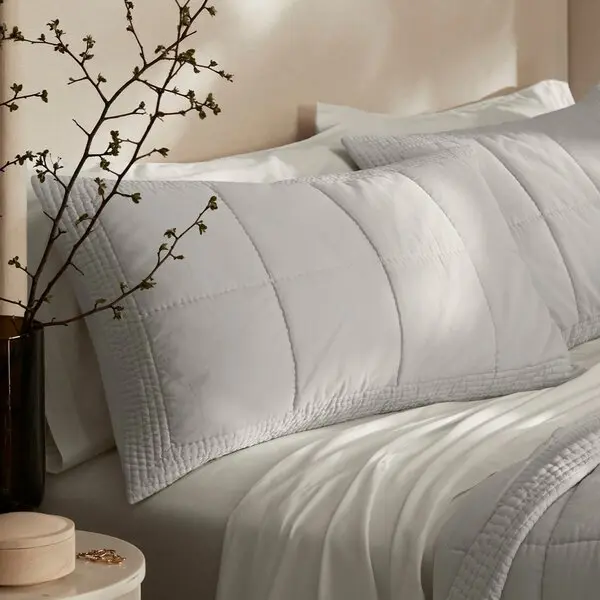 BOLL & BRANCH Signature Handstitched Quilted Sham