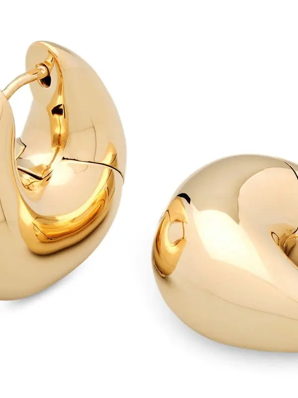 Tom Wood Medium Bao Hoop Earrings - Gold | Editorialist