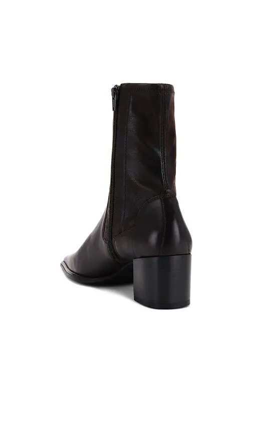 VAGABOND SHOEMAKERS Giselle Boot
