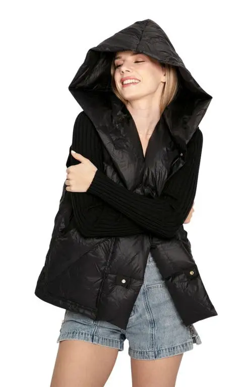 BELLE & BLOOM Hooded Puffer Vest - Black