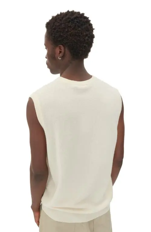 Gobi Cashmere Essential V-neck Cashmere Vest - Marshmallow
