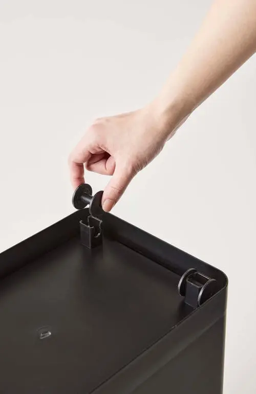 YAMAZAKI Extra-large Airtight Pet Rolling Food Storage Container