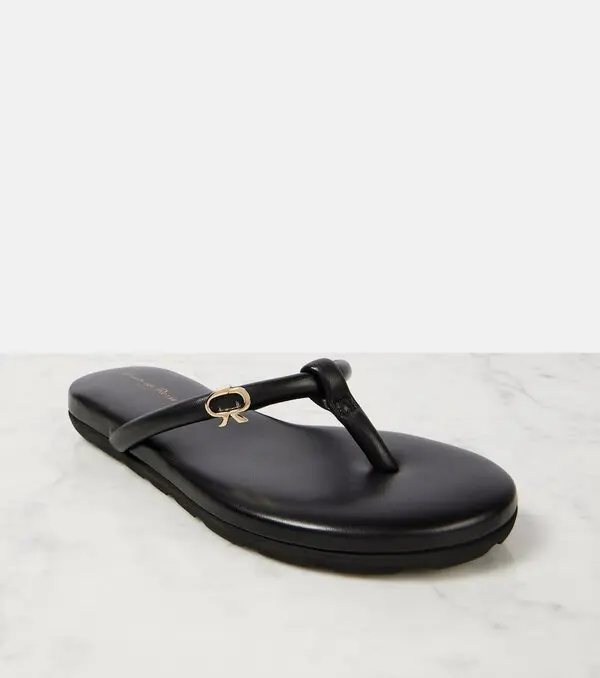 GIANVITO ROSSI Juno Leather Thong Sandals - Black