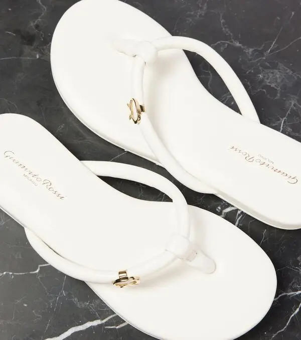 GIANVITO ROSSI Juno Thong Sandals