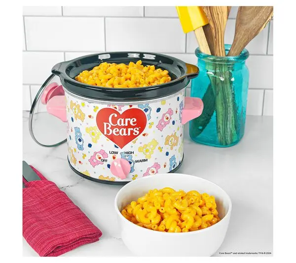 UNCANNY BRANDS Care Bears 2-qt Slow Cooker