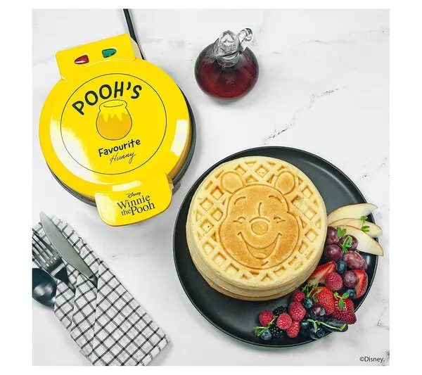 UNCANNY BRANDS Winnie The Pooh Waffle Maker
