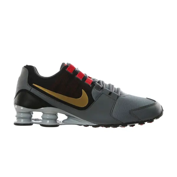 Nike Lace Up Athletic Sneakers