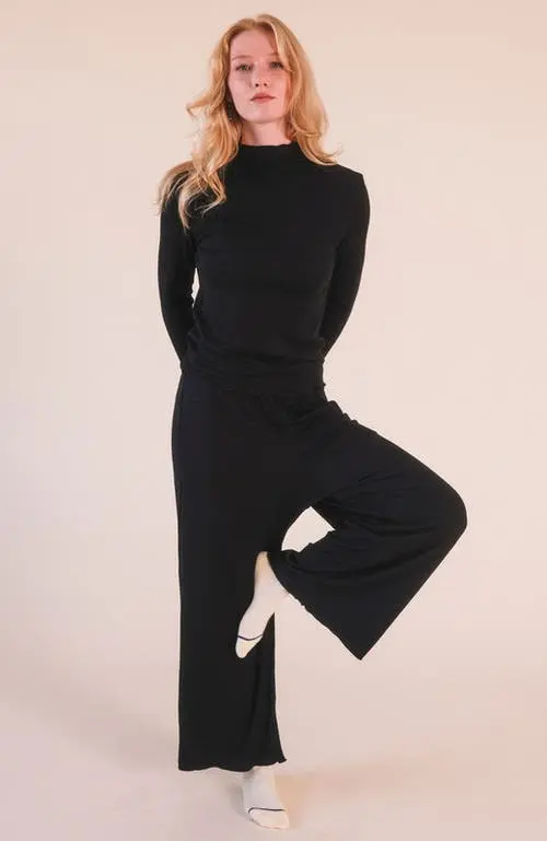 POPLINEN Norma Modal Ribbed Turtleneck - Black