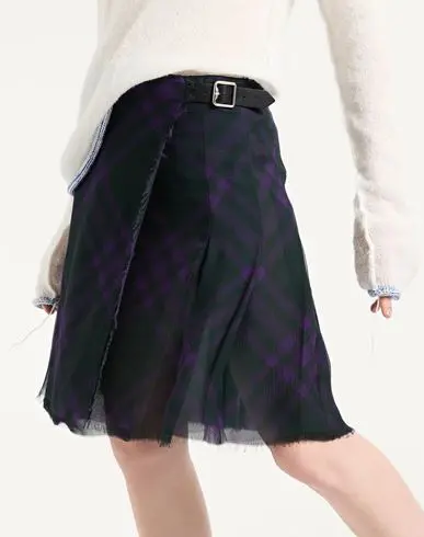 Burberry Crepe Calfskin Mini Skirt - Green