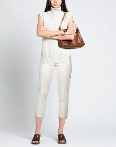 FRAME Tapered Leg Jeans