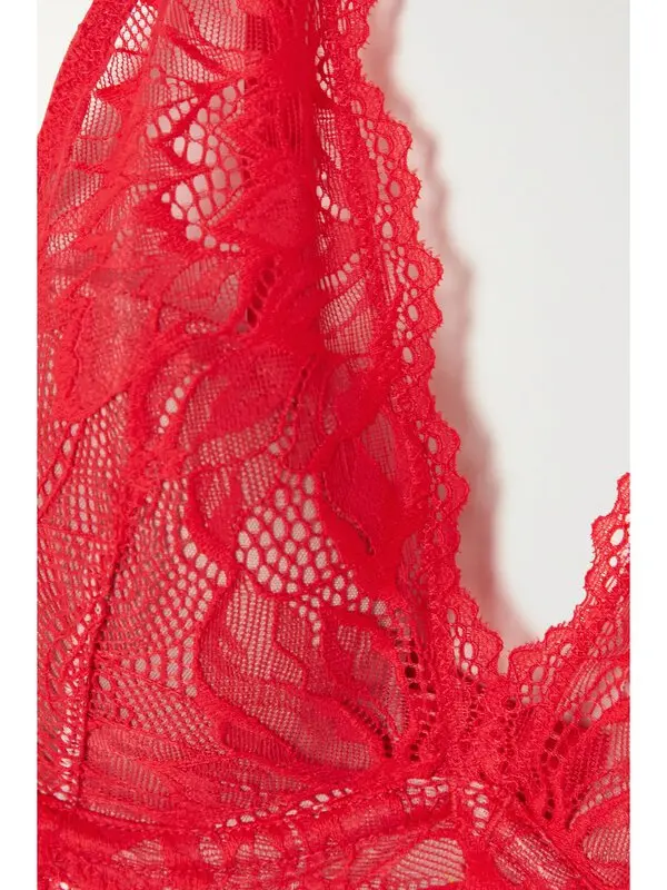 Calvin Klein Seductive Comfort Lace Underwired Plunge Bra