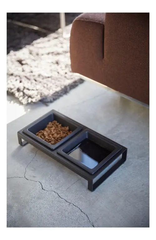 YAMAZAKI Elevated Double Bowl Pet Diner