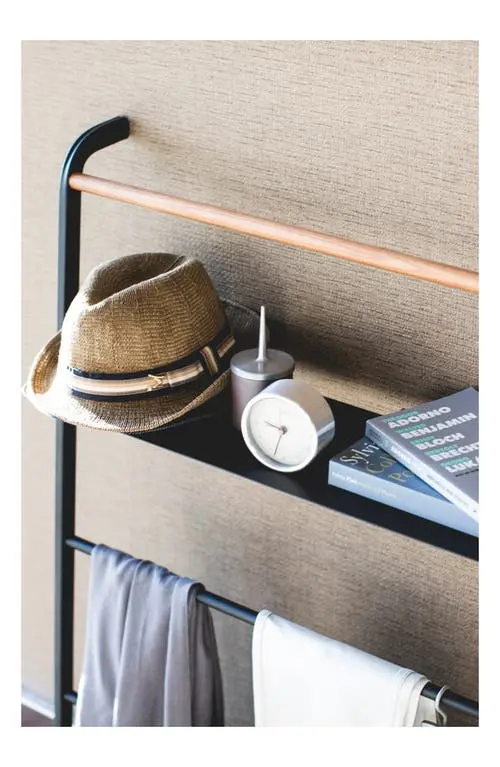 YAMAZAKI Leaning Storage Ladder