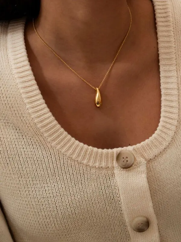 DOWER & HALL Large Pebble Droplet Pendant - Gold